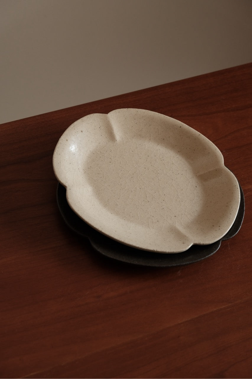 Xie Zhen Yu | Handmade Begonia Plate – Late Morning